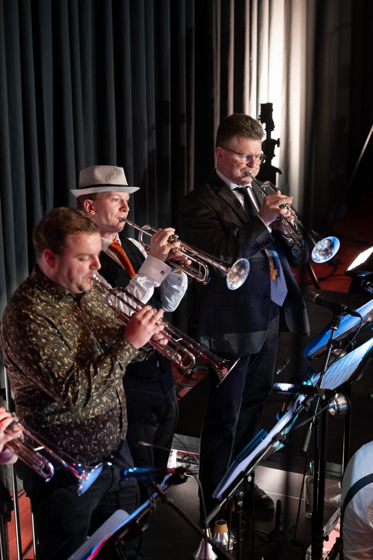 Big Blast Company – Bilder